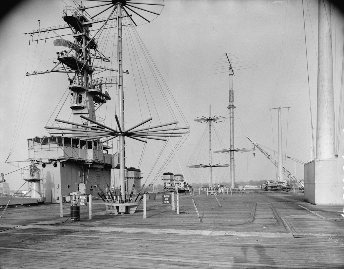 USS Arlington (AGMR 2) Class: Photographs